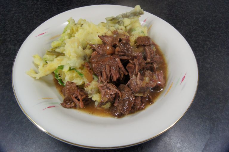 Sukadelappen in port-kaneelsaus uit de slowcooker - Ik hou gewoon van eten