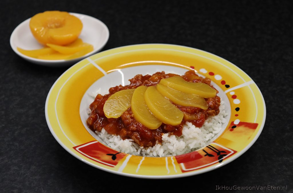Pilav met perzik en vegetarisch gehakt | Ik hou gewoon van eten